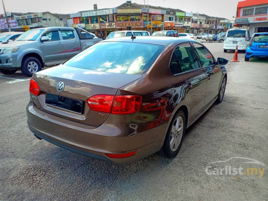 Volkswagen Jetta 2013 TSI 1.4 in Johor Automatic Sedan Bronze for RM ...