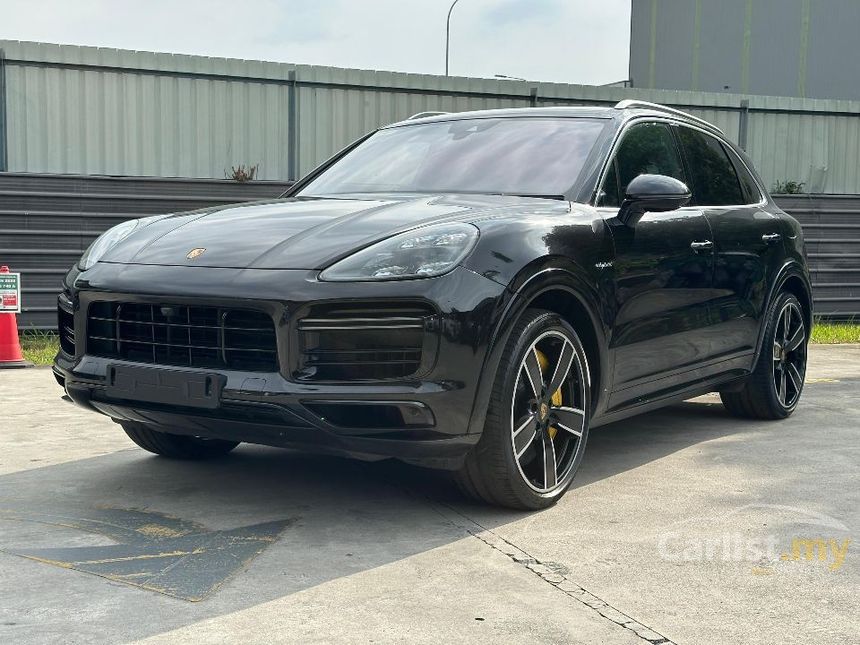 Recon 2020 Porsche Cayenne 4.0 Turbo S E-Hybrid V8 SUV, PDLS + Matrix ...