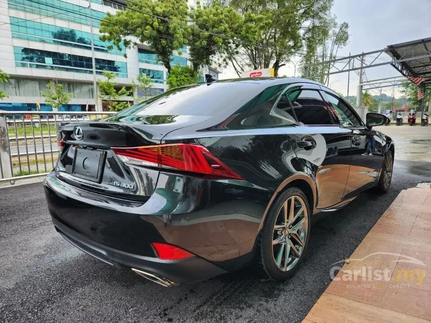 Recon 2019 Lexus IS300 2.0 F Sport Sedan - Carlist.my