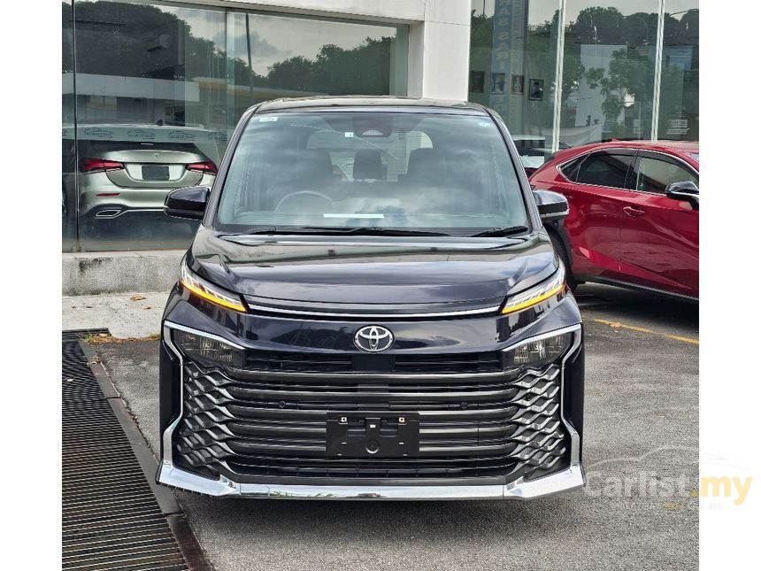 Recon YEAR END SALES Free 6 YEAR WARRANTY RECOND Unreg 2022 Toyota Voxy ...