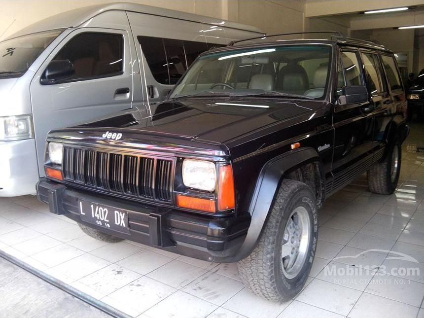 Jual Mobil Jeep Cherokee 2000 2.5 di Jawa Timur Manual SUV Offroad 4WD ...
