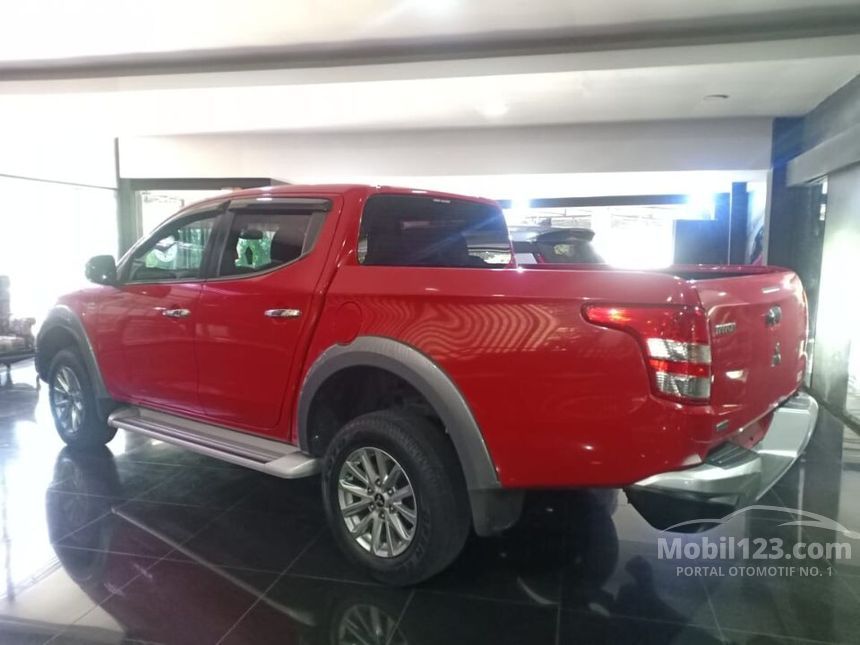 Jual Mobil Mitsubishi Triton 2017 EXCEED 2.5 di Jawa Barat Manual Pick ...