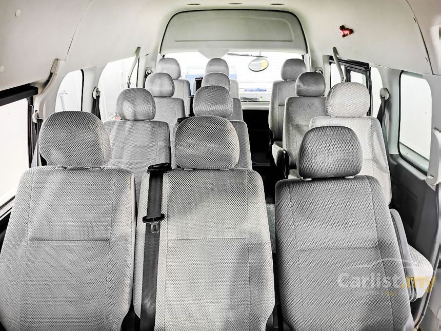 Used Foton VIEW CS2 HIGH ROOF 2.8 WINDOW VAN 15 SEATS WARRANTY - Carlist.my