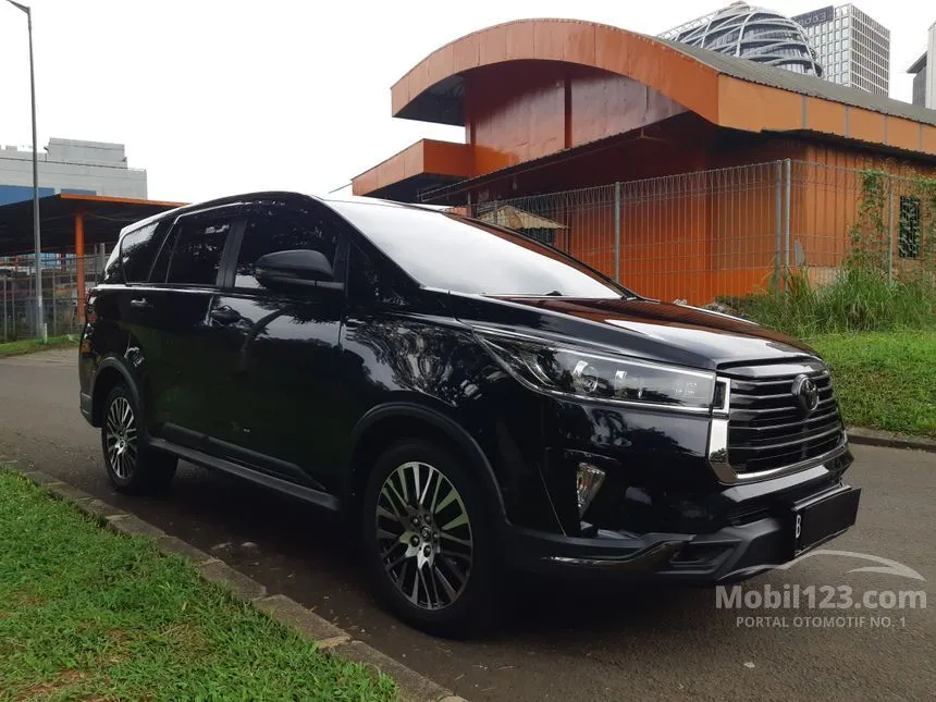 Jual Mobil Toyota Kijang Innova 2021 Venturer 50th Anniversary 2.4 di ...
