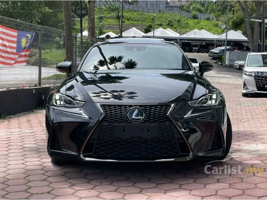 Recon 2018 Lexus IS300 2.0 F Sport BLACK SEQUENCE - Carlist.my