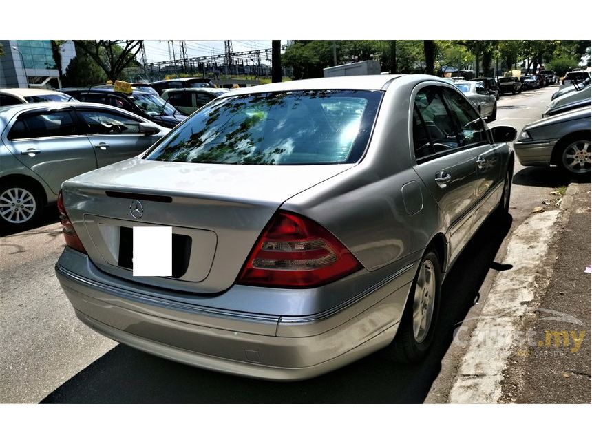 Mercedes-Benz C200K 2002 Elegance 2.0 in Johor Automatic Sedan Silver ...