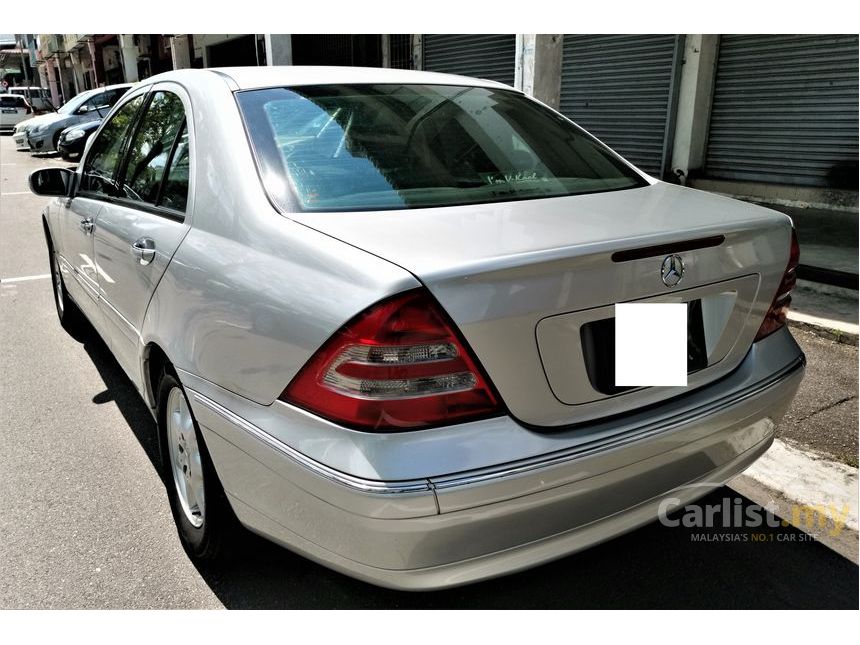 Mercedes-Benz C200K 2002 Elegance 2.0 in Johor Automatic Sedan Silver ...