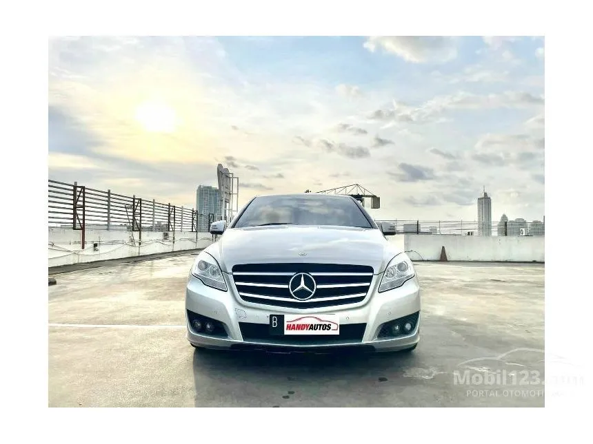 Jual Mobil Mercedes-Benz R300 L 2010 3.0 di Banten Automatic MPV Silver ...