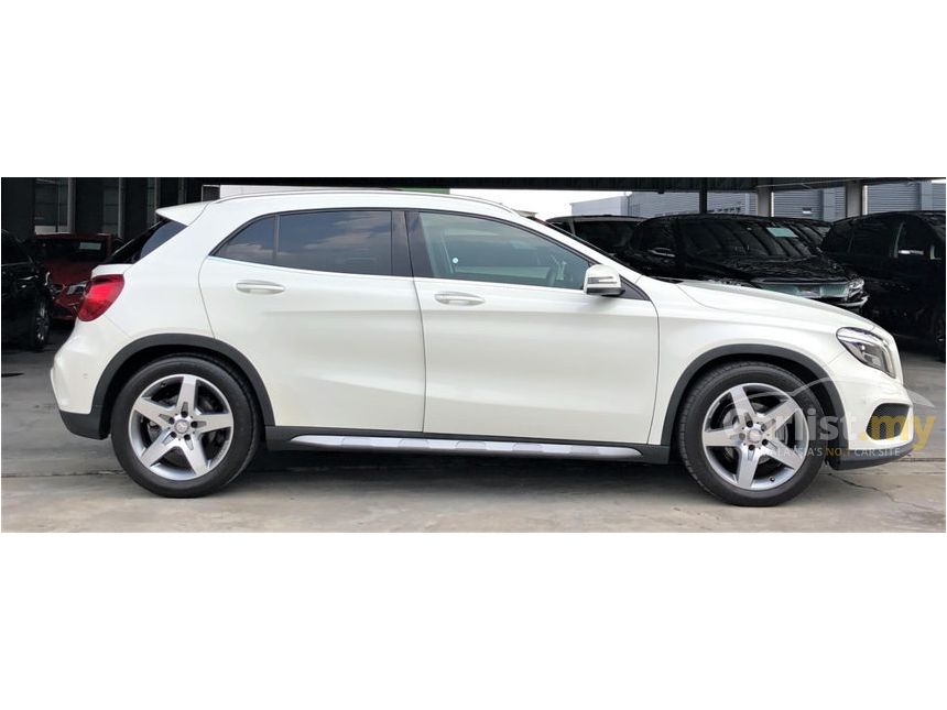 Recon MODERN HATCHBACK SUV - 2016 Mercedes-Benz GLA180 (A) 1.6 AMG ...