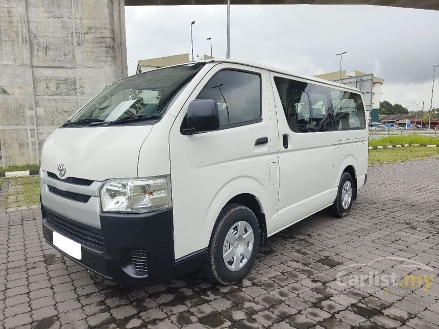 Used 2018 Toyota Hiace 2.5 (M) Window Van 14 seat low roof - Carlist.my