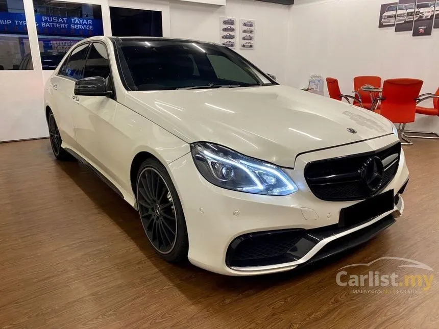 Mercedes-Benz E300 2010 Avantgarde 3.0 in Johor Automatic Sedan White ...