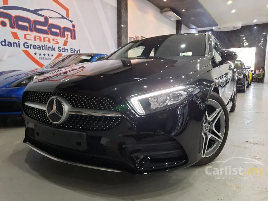 Recon 2018 Mercedes-Benz A250 2.0 AMG Hatchback Unregister ** Leather Seat With Alcantara ...