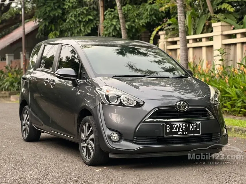 Jual Mobil Toyota Sienta 2017 V 1.5 di DKI Jakarta Automatic MPV Abu ...