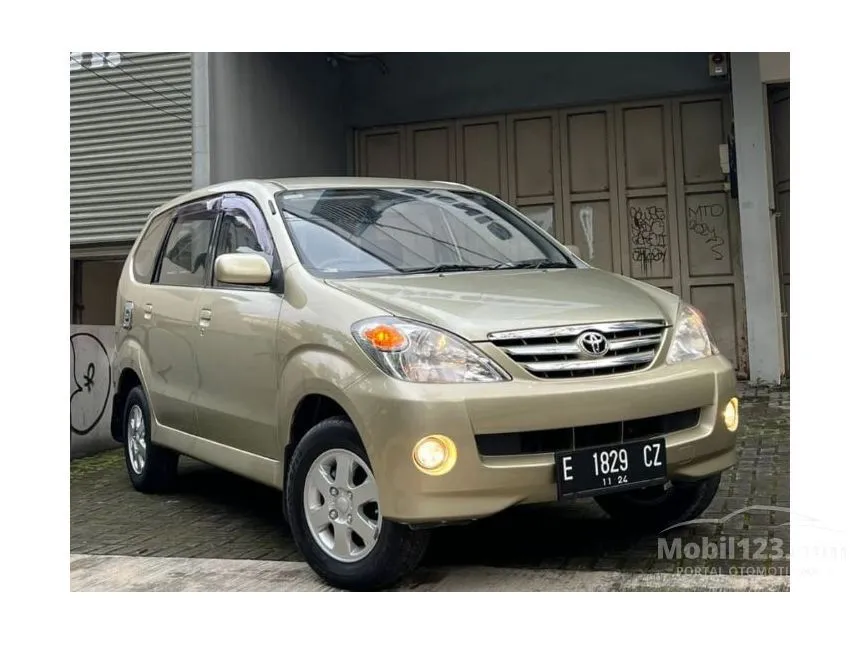 Jual Mobil Toyota Avanza 2004 G 1.3 di Jawa Barat Manual MPV Kuning Rp ...