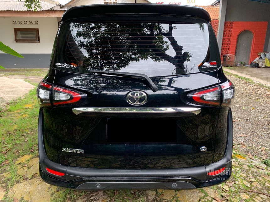 Jual Mobil Toyota Sienta 2016 Q 1.5 di Jawa Barat Automatic MPV Hitam ...