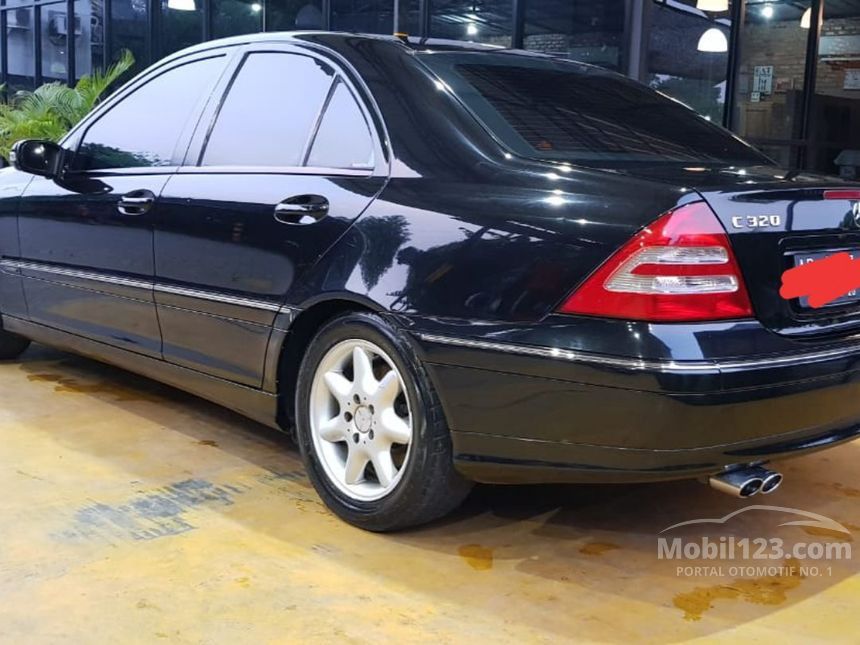 Jual Mobil Mercedes-Benz C320 2001 Avantgarde 3.2 di Jawa Barat ...