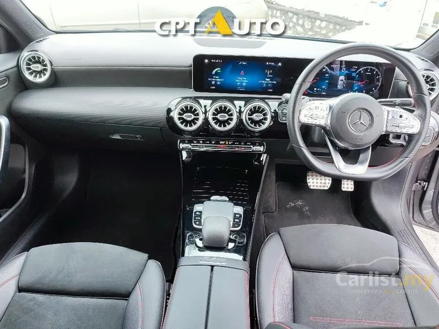 Recon 2018 Mercedes-Benz A250 2.0 AMG Line Hatchback / AMBIENT LIGHT / RADAR SAFETY FEATURES ...