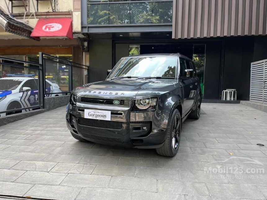 Jual Mobil Land Rover Defender 2023 130 First Edition P400 3.0 di Jawa ...