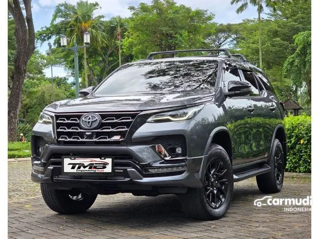Toyota Fortuner GR Sport 4X2 Bekas Harga Terbaik | Carmudi