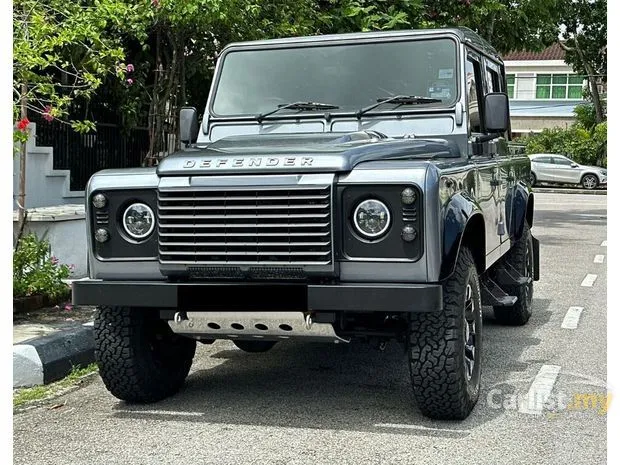 Used Land Rover Defender Cars for sale | Carlist.my