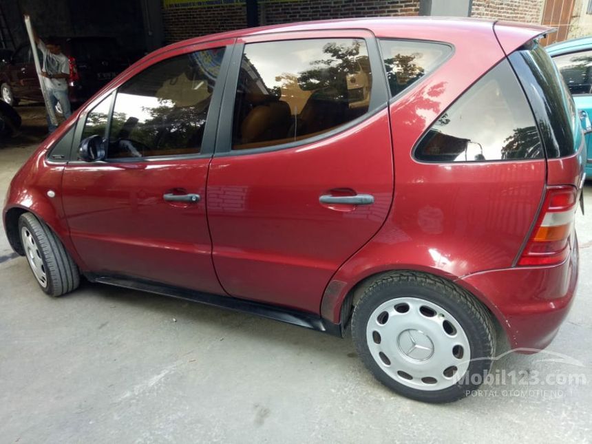 Jual Mobil Mercedes-Benz A140 2000 Classic 1.4 di Yogyakarta Manual ...