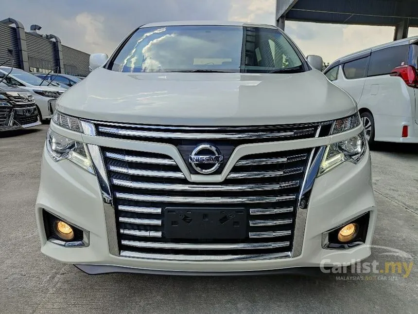 Recon 2018 Nissan Elgrand 2.5 HighWay Star 2 Power Door 7 Seater Unregister - Carlist.my