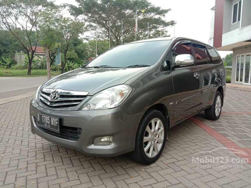 Jual Mobil Toyota Kijang Innova 2011 G 2.0 di Banten Automatic MPV Abu ...