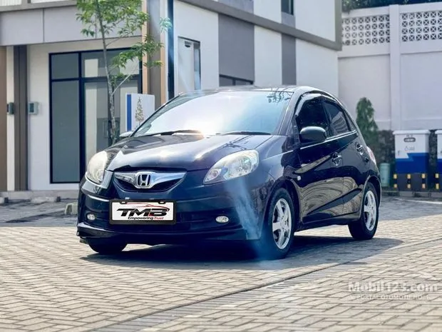 Jual Mobil Bekas Brio 2014 di Indonesia Harga Kredit Murah | Mobil123