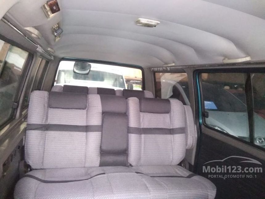 Jual Mobil Mazda E2000 2002 Std 2.0 di Jawa Timur Manual Van Hijau Rp ...