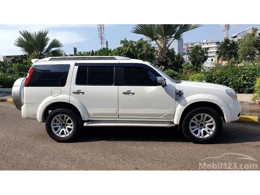 Jual Mobil Ford Everest 2014 LTD 2.5 di DKI Jakarta Automatic SUV Putih ...
