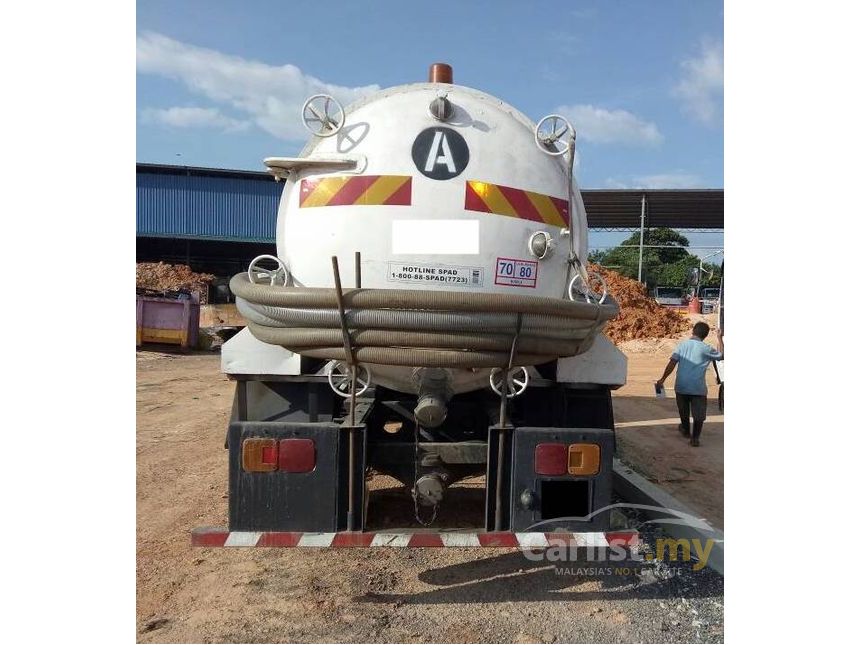Used Compactor Lorry & RORO Lorry (Lori Sampah) & Desludging Tanker ...