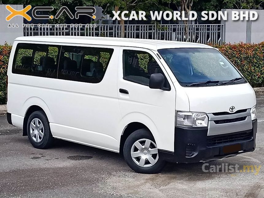 Used 2022 Toyota Hiace 2.5 LOW ROOF WINDOW VAN (M) *GUARANTEE No ...