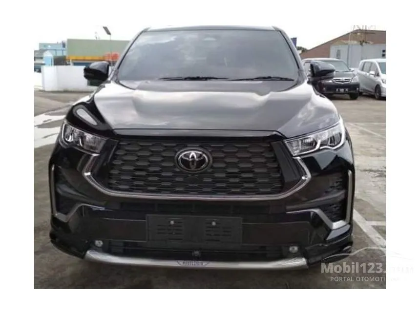 Jual Mobil Toyota Kijang Innova Zenix 2023 Q HV TSS 2.0 di DKI Jakarta ...