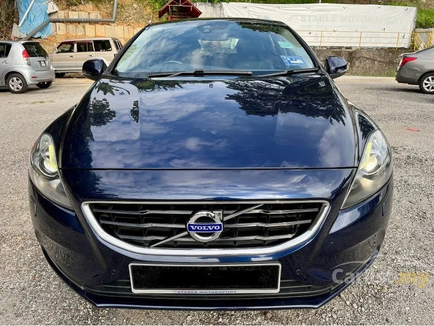 Used 2017 Volvo V40 2.0 T5 Hatchback ** CAREFUL OWNER.. FULL SERVICE ...