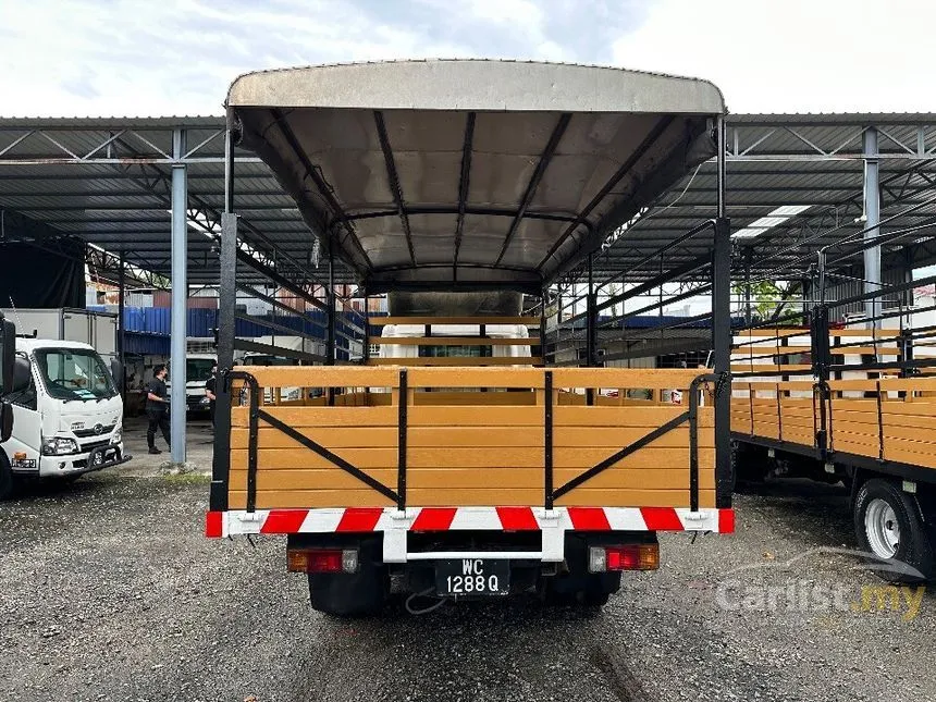Used 2016 Hino WU720R 3 Ton 17 Feet Wooden Cargo Steel Railing ...