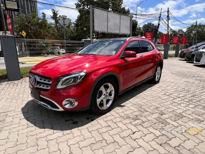 Recon 2020 Mercedes Benz GLA220 4 MATIC PANORAMIC ROOF - Carlist.my