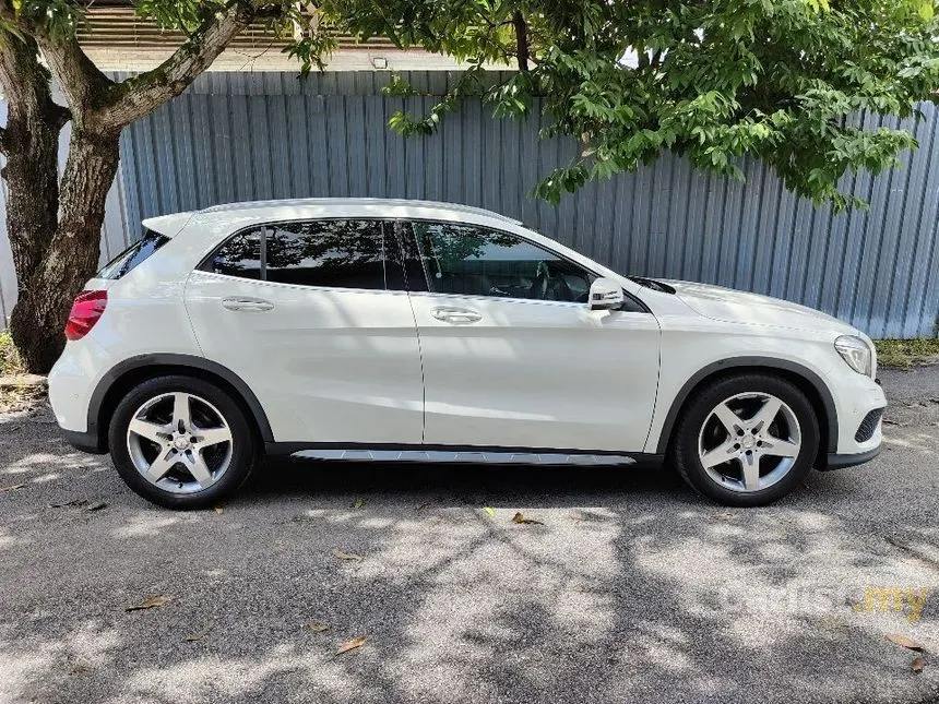 Mercedes-Benz GLA180 2016 AMG 1.6 in Kuala Lumpur Automatic SUV White ...