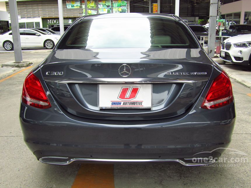 Mercedes-Benz C300 2016 Blue TEC HYBRID AMG Dynamic 2.1 in กรุงเทพและ ...