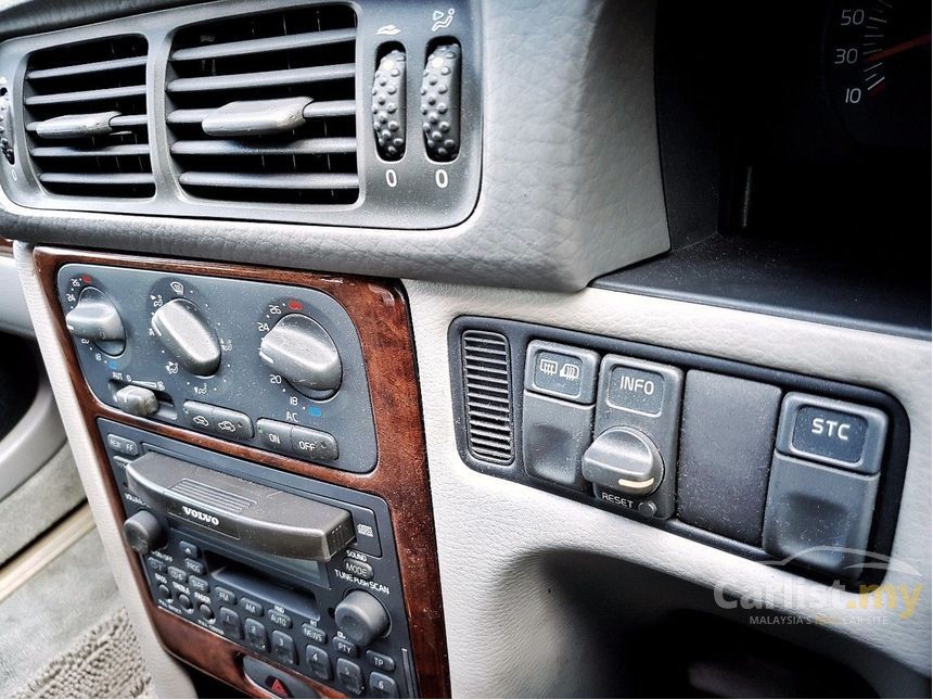 Volvo C70 2000 T5 2.3 in Kuala Lumpur Automatic Coupe Red for RM 35,000 ...