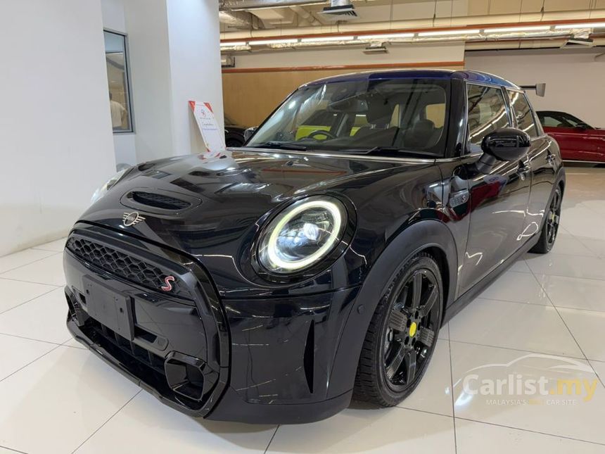 MINI Cooper 2.0 S 5 Door 2022 - RM 143,000 - Carlist.my