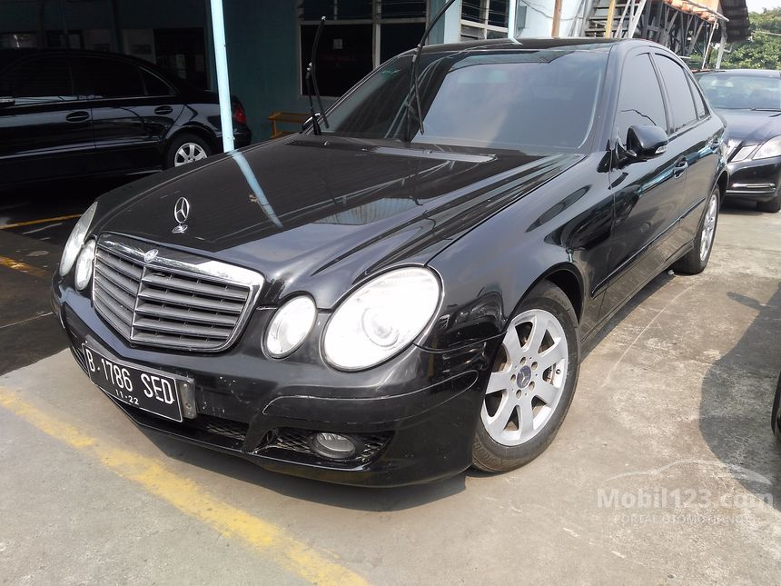 Jual Mobil Mercedes-Benz E200 2010 CGI 1.8 di DKI Jakarta Automatic Sedan Hitam Rp 175.000.000 ...