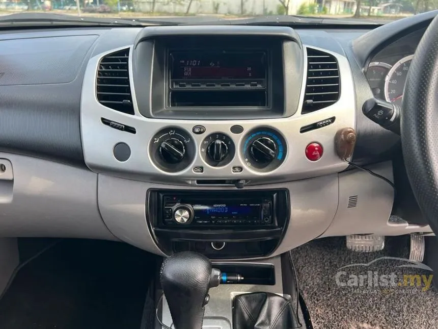 Used Mitsubishi Triton 2.5L FACELIFT 4X4 (AT) 1 OWNER SMOOTH ENGINE ...