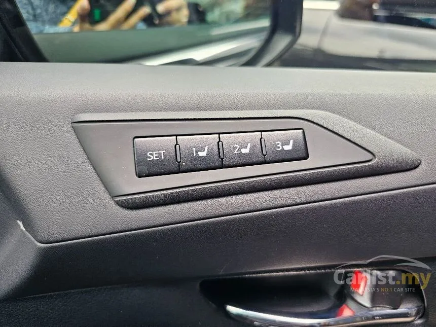 Recon 2020 Toyota Alphard 2.5 SC Sunroof 3 LED Pilot Seats Digital Inner Mirror Blind Spot ...