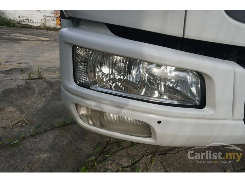 New 2022 Mitsubishi Fuso 4.9 Box 17FT Cab Chassis (M) - Carlist.my