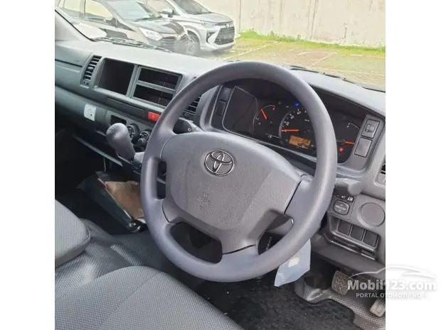 Jual Toyota Hiace Commuter Bekas di Indonesia Harga Murah, Kondisi ...
