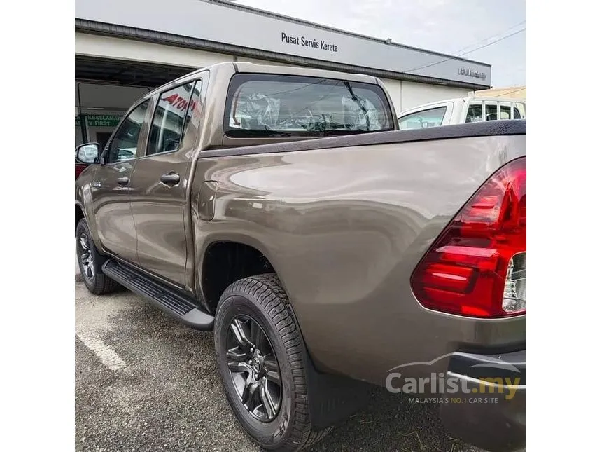 Toyota Hilux 2022 E 2.4 in Kuala Lumpur Automatic Pickup Truck Others ...