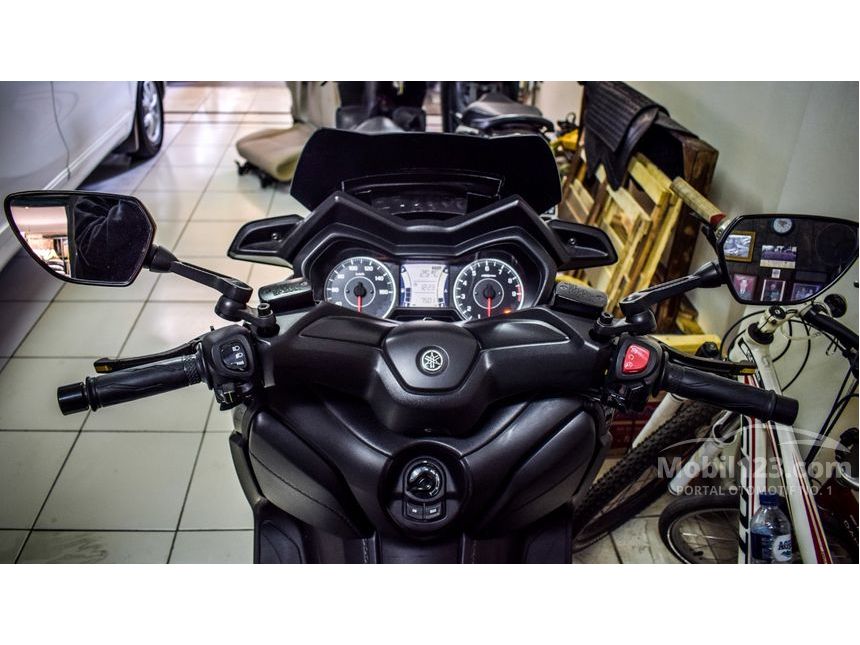 Jual Motor Yamaha X-MAX 2017 0.3 di Jawa Barat Automatic Others Kuning ...