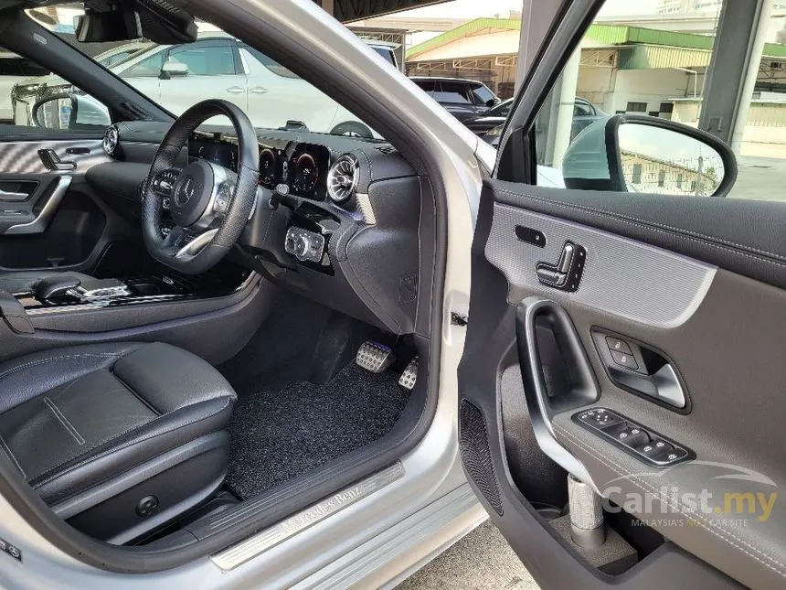 Mercedes-Benz A180 2019 AMG 1.3 in Kuala Lumpur Automatic Hatchback ...