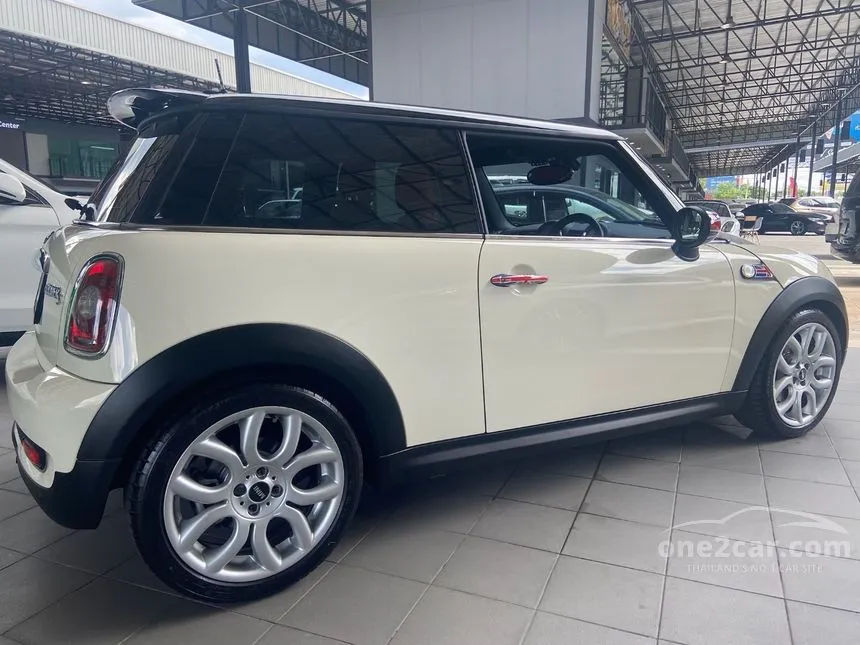 2011 Mini Cooper R56 1.6 S Hatchback AT for sale on One2car