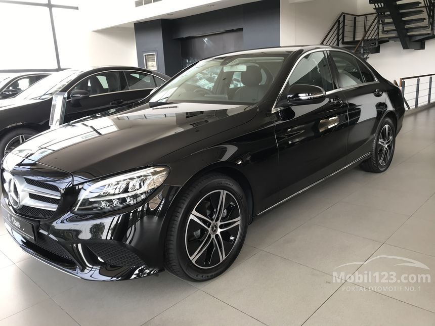 Jual Mobil Mercedes-Benz C180 2019 Avantgarde Line 1.5 di DKI Jakarta Automatic Sedan Hitam Rp ...